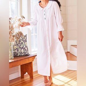 April Cornell | Intimates & Sleepwear | White Delft Nighty | Poshmark